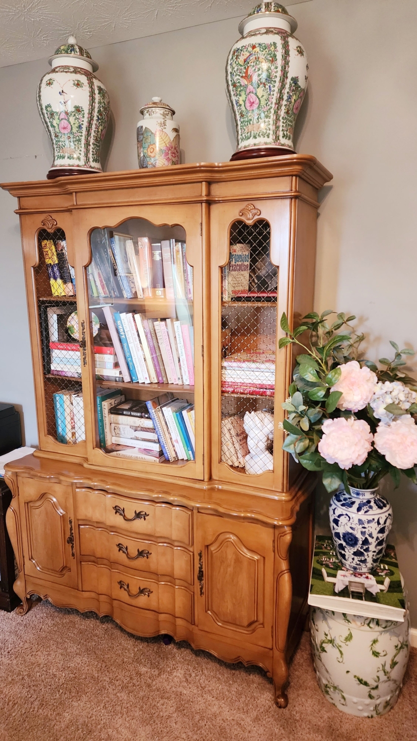 Rose Canton Vintage Find - A Home for Elegance